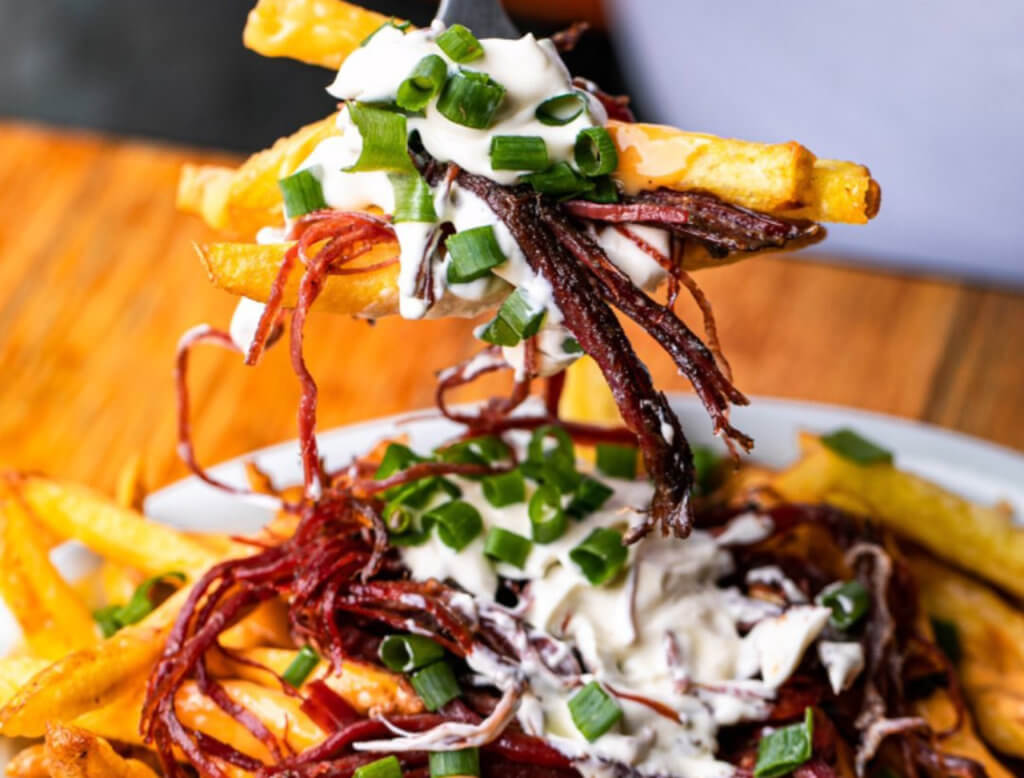 Onde comer Pastrami, a técnica que conquistou o paladar brasileiro